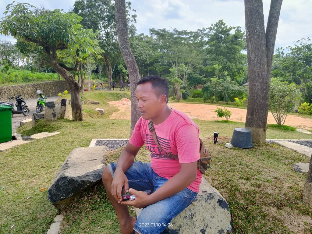 Solomun Menyulap Lembah Usang Jadi Mirip Taman Teletubbies, Lembah Ture ...